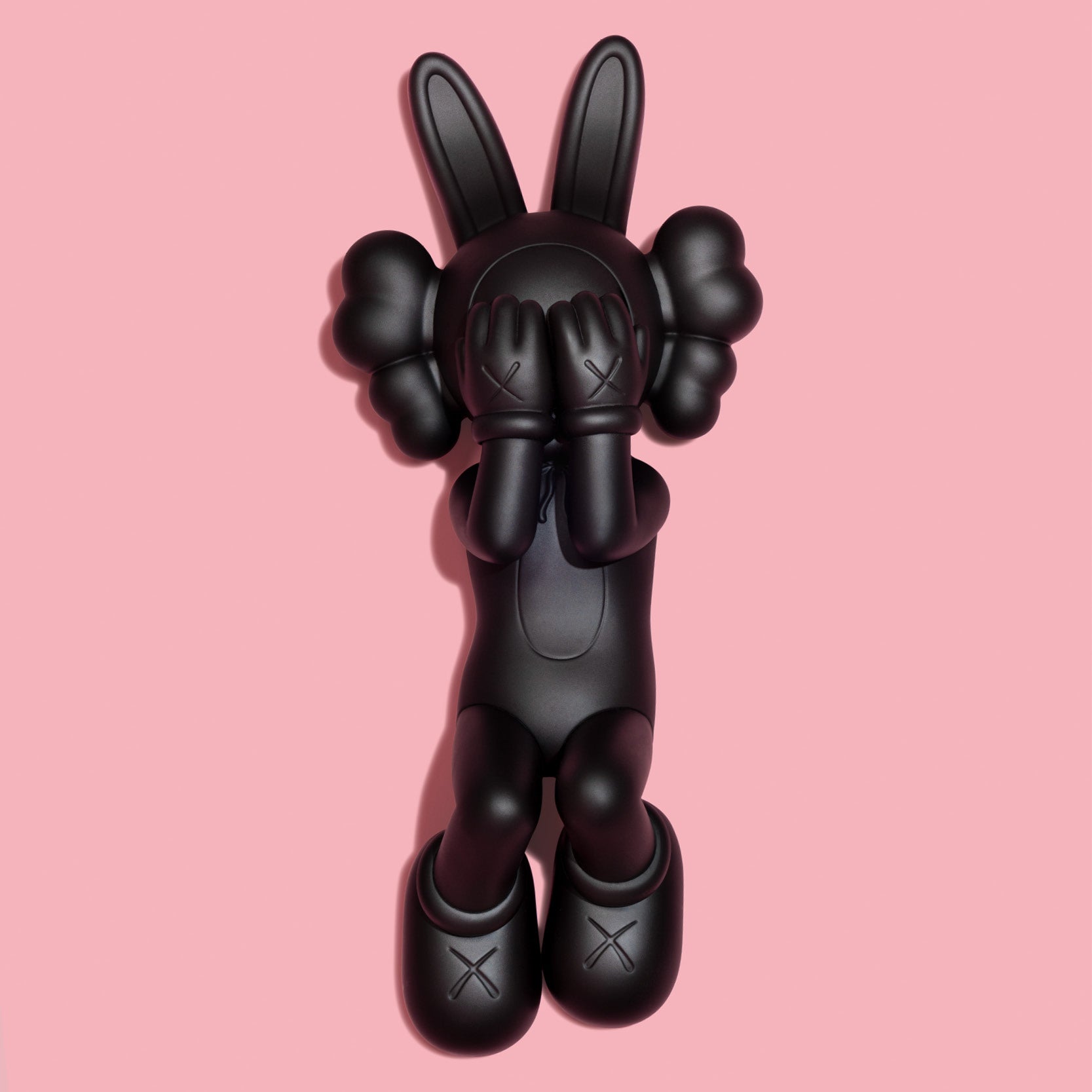 KAWS:HOLIDAY INDONESIA - Figure (Black) – DDTStore